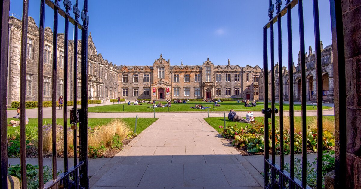 Världsberömda University of St Andrews väljer Bruynzeel för sitt ...